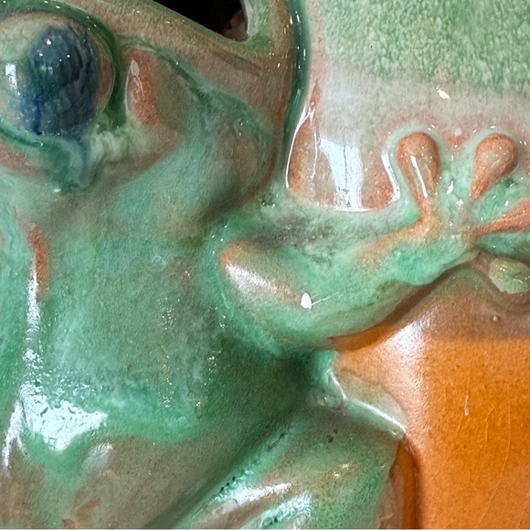 Art | Vintage Stoneware Pottery Triple Frog Strawberry Pot Made In ...